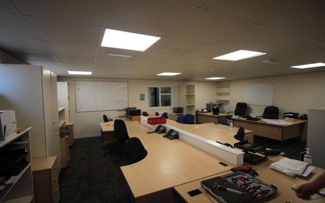 Commercial Property Rotherham - light-industrial-unit-to-let-with-7 ...