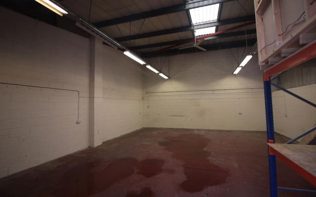 Commercial Property Rotherham - modern-industrial-unit-to-let-1