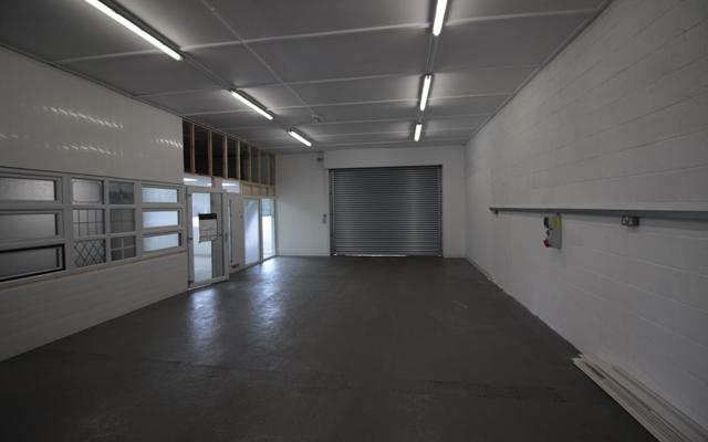 Commercial Property Rotherham - modern-light-industrial-unit-to-let